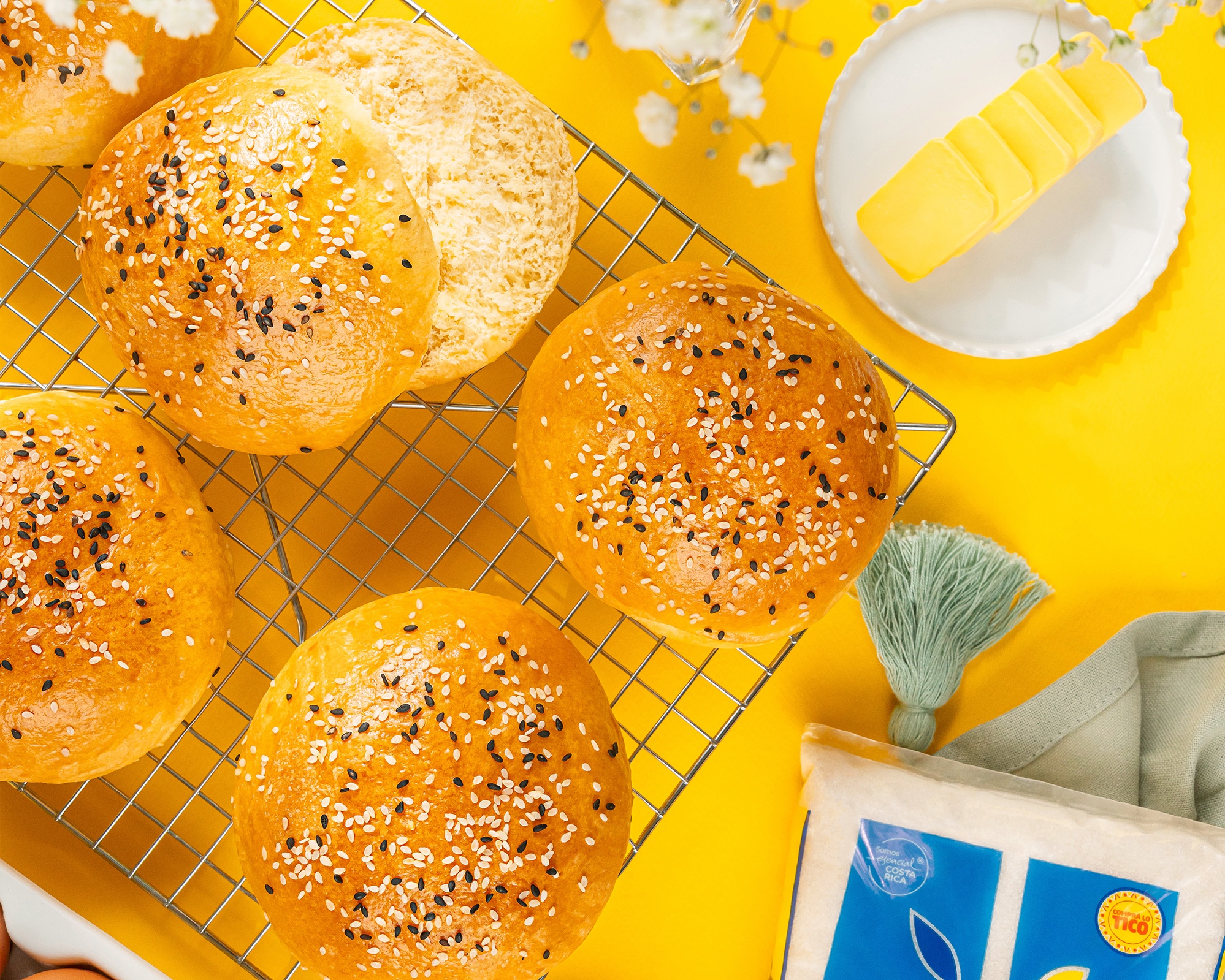 Pan de hamburguesa - Azúcar Doña María